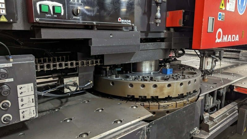 Amada #367-Apelio-III, CNC Co2 laser turret punch combo, 2000 watt, 58 ...