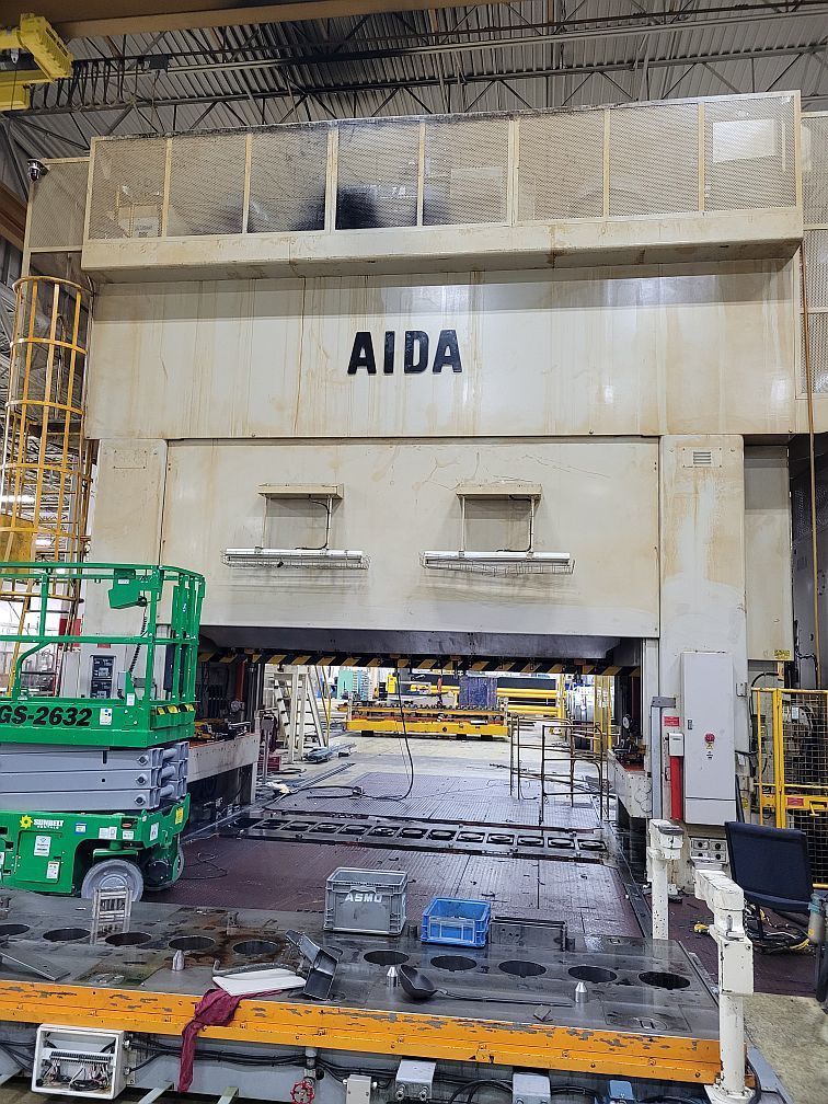 550 Ton, Aida #TMX-S2-500, 20" stroke, 35.8" Shut Height, 3.93" adj ...