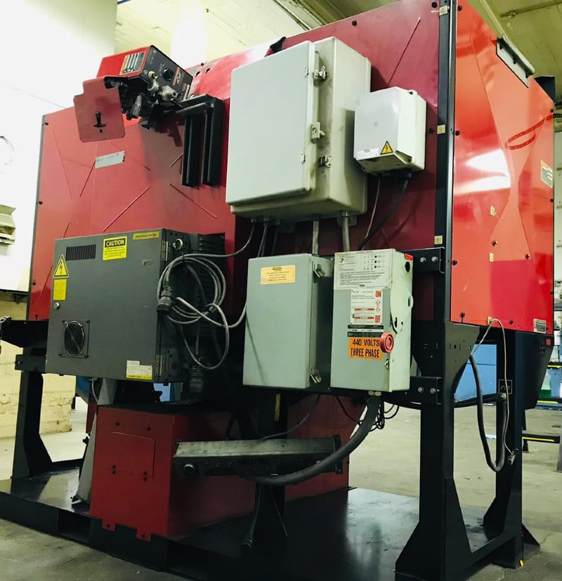 Lincoln Electric Electric, 2-position robotic cell, enclosure, with ...