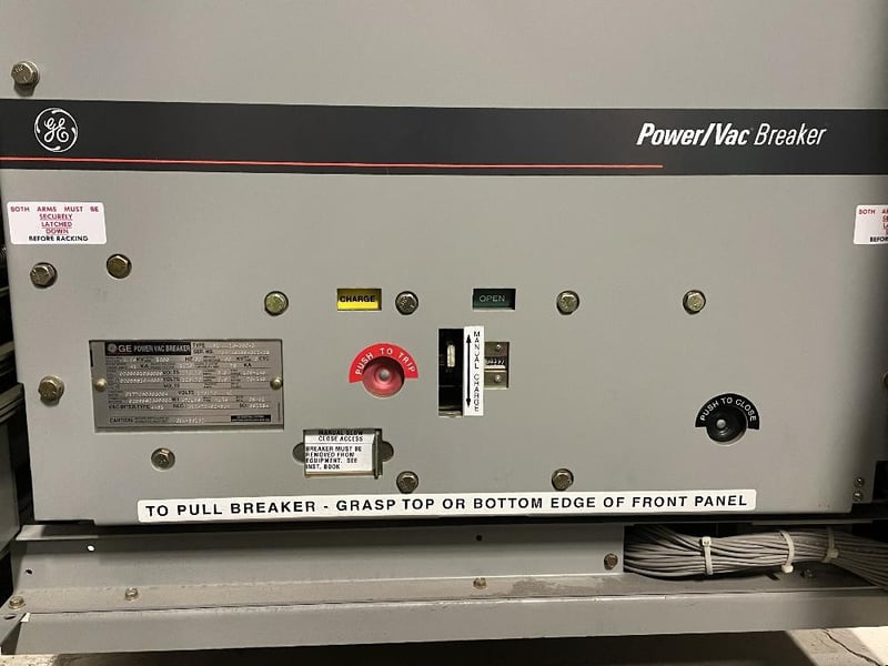 1200 Amps, General Electric Power-Vac Circuit Breaker, VB1 4.16-350-3 ...