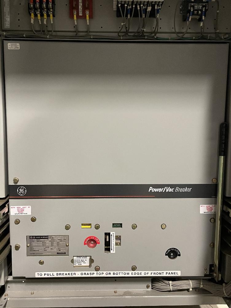 1200 Amps, General Electric Power-Vac Circuit Breaker, VB1 4.16-350-3 ...