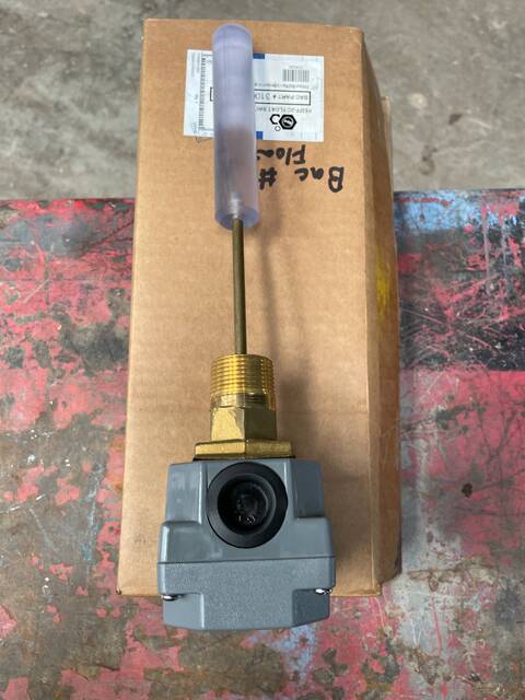 BAC 310620, Liquid Float Switch, 150 psi, -20 F - 175 F Liquid Temp ...