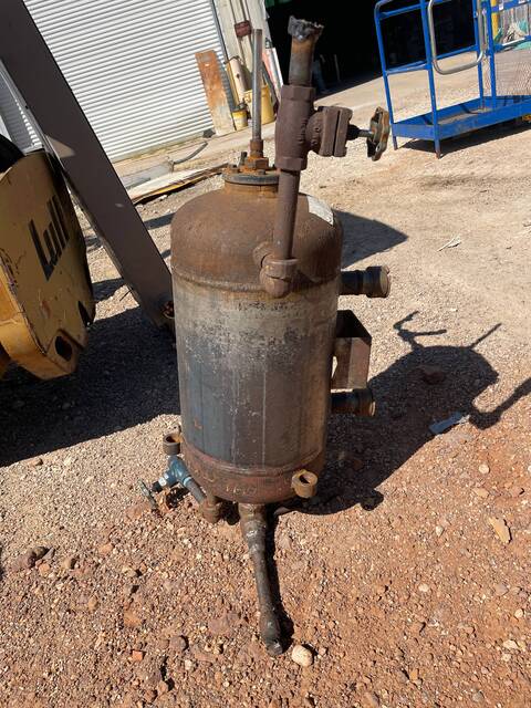 33 gallon H.A. Phillips & Co, Vertical Ammonia Receiver, 12" diameter x ...