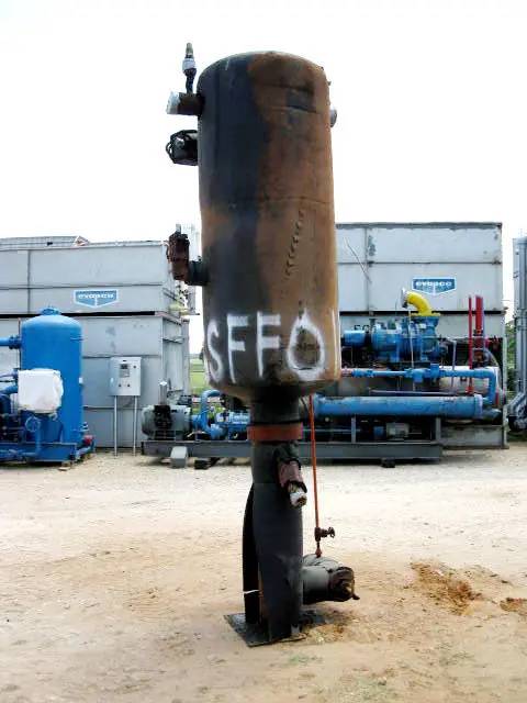 230 gallon Stone Mfg., Low Pressure Vertical Ammonia Receiver, 30 ...
