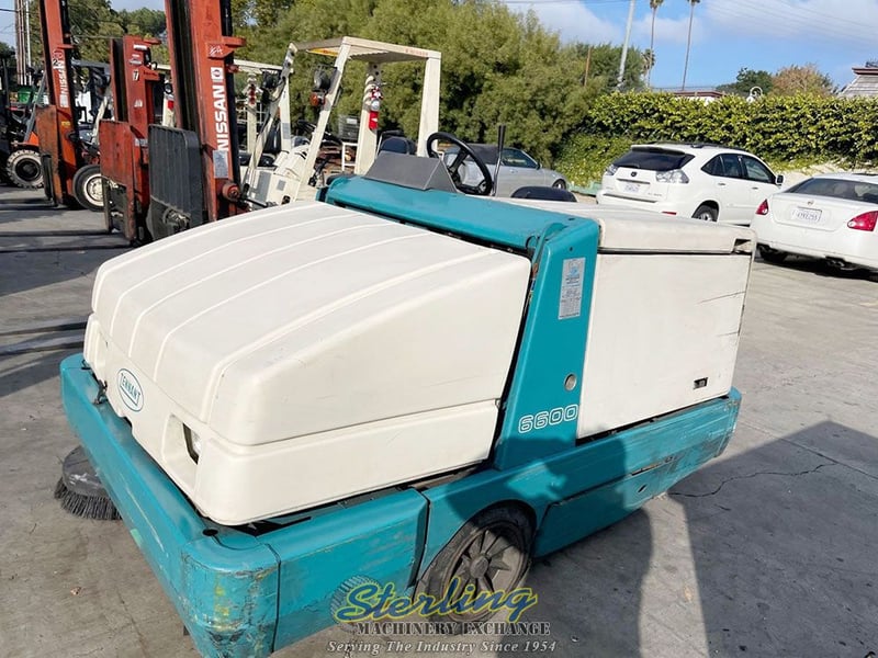 Tennant #6600, rider power sweeper, 61.5" single side brush, 76" dual ...