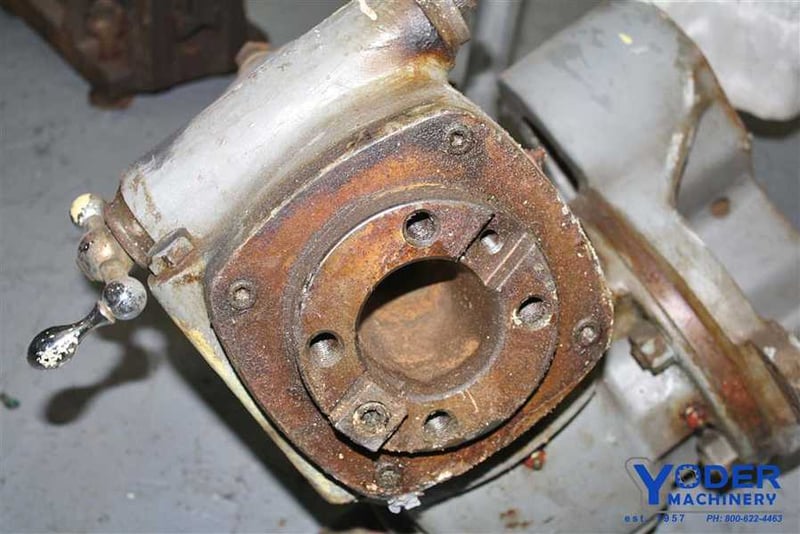 Kearney & Trecker, universal vertical head, quill feed, drive shaft ...