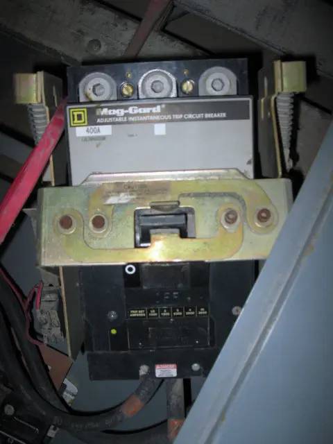 Square D, 4, WYE Delta Motor Starter, 200 HP, 460/575 Volts, 600 max. V ...