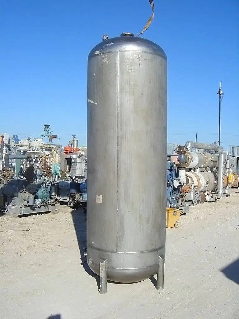 500 gallon Stainless Steel Vertical Tank, 40" diameter x 8' high ...