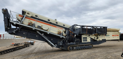 Metso ST3.8, Mobile Screen Plant, 5x18 ft 2-deck inclined screen for ...