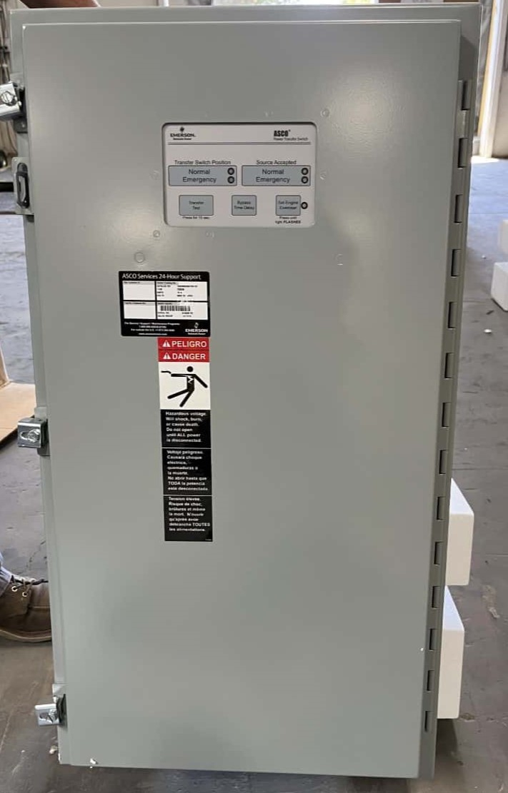 70 Amp. ASCO 300 Series, 480 Volts 3 phase automatic transfer switch ... 70 Amp. ASCO 300 Series, 480 Volts 3 phase automatic transfer switch ...