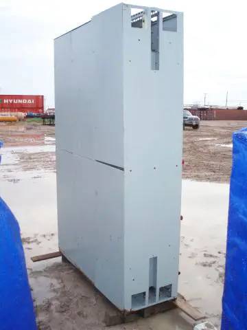 General Electric, 8000 Line Control Center, 480 V, 3 phase, 600 amps ...