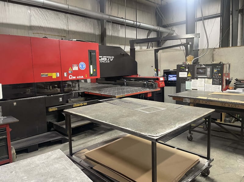 Amada #367-Apelio-III, CNC Co2 laser & turret punch, 2000 watt, 60" x ...