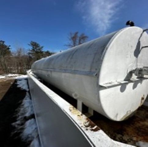 10000 gallon Above ground storage tank w/ Dike, 26' 7" L x 8' W x 8' H ...