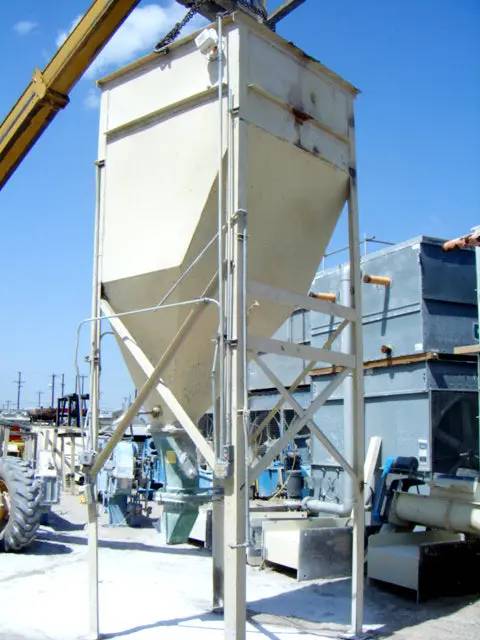 145 cu.ft. Steel Feeder/Hopper, 15' stand, 3' 2" L x 1' 9" width top ...