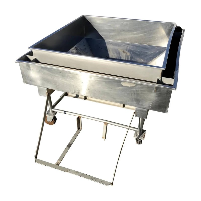 Stainless Steel Rectangular Tank w/ Double Wall, 47" x 47" x 12" H x 26 ...