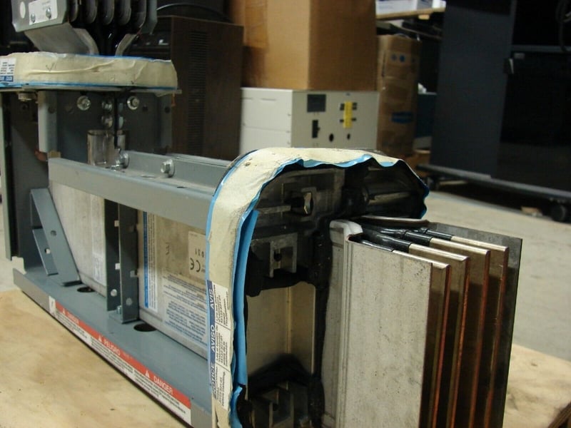 1600 Amps, Square D, bus 90 degree /, 4 wire, new for Sale | Surplus Record