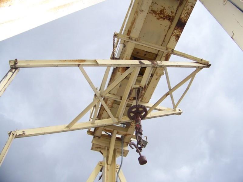 Mar #5-TON, Log Trailer Loader, 5 Ton, 15 HP crane drive for Sale ...