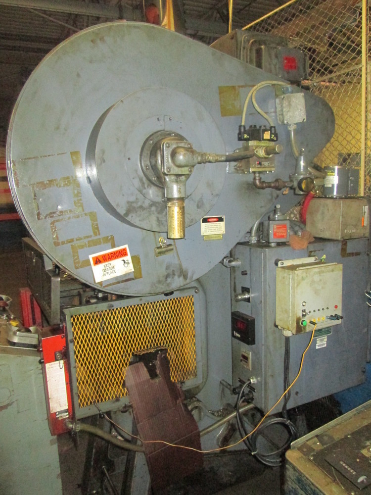 28 Ton, Perkins #375-B, stamping press, 2.5" stroke, air clutch & brake ...