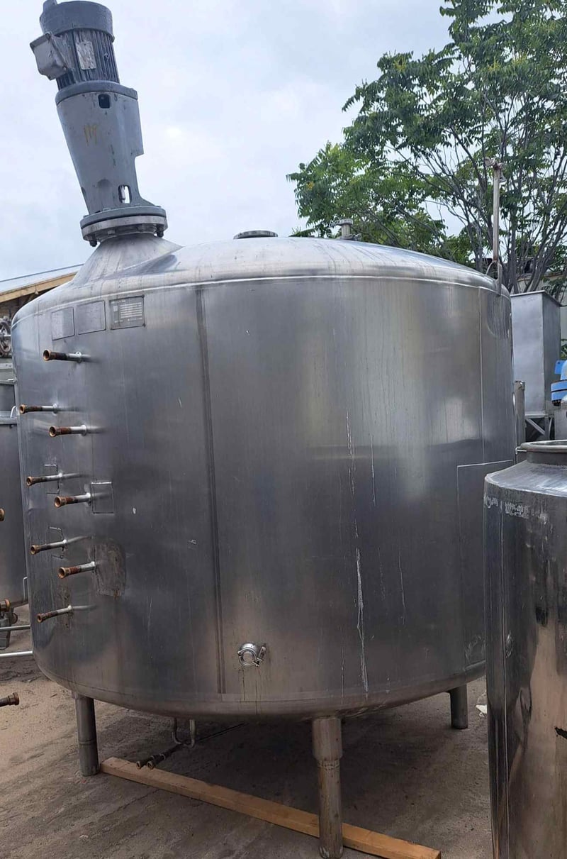 1600 gallon Mueller, Stainless Steel tank, agitated, jacketed, 92" dia ...