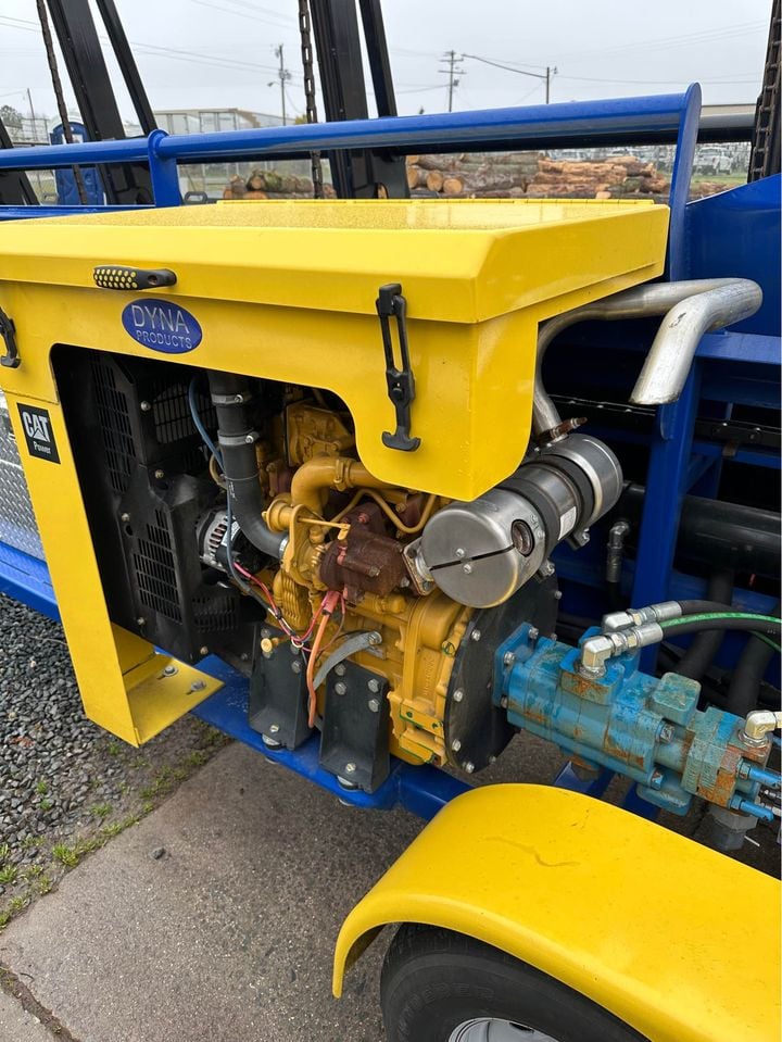 Dyna #SC16, Firewood Processor, extended 4' frame, 16' conveyor, less than 150 hours, 2020 for ...