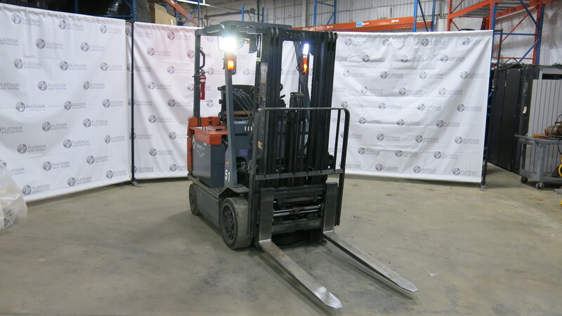 4650 lb. Toyota #7FBCU25, battery powered forklift, 48 V., 3 stage ...