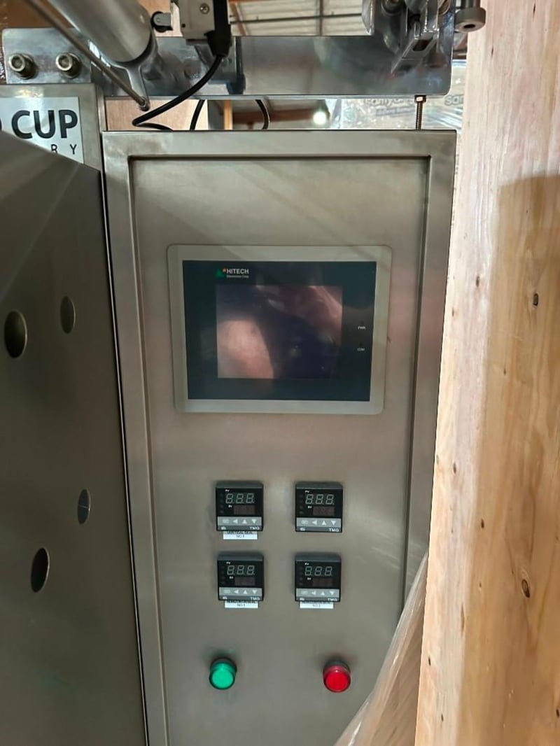 Accutek #ACCU-FFS-2, 3-roll, 4-sealing rolling type liquid automatic ...