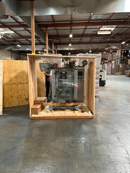 Accutek #ACCU-FFS-2, 3-roll, 4-sealing rolling type liquid automatic ...