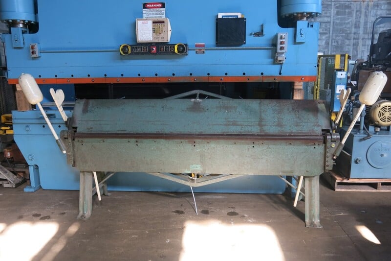 14 gauge x 8' Chicago Dreis & Krump #814, hand brake for Sale | Surplus ...