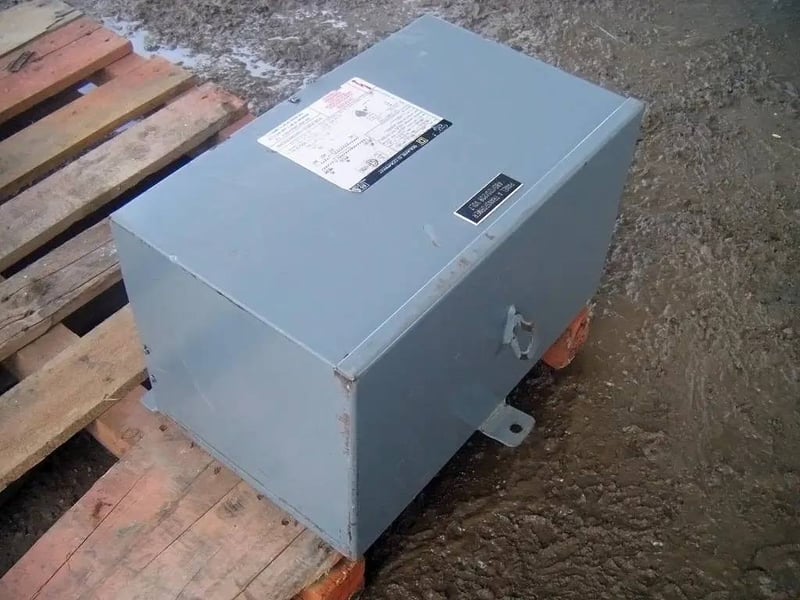 9 KVA 480 Primary, 208/120 Secondary, Square D Company, Transformer for ...