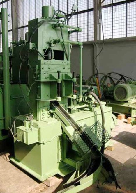 Ficep #CTCH-80, hydraulic hot billet shear, 80 ton, 950-1250°C, 30 KW for Sale | Surplus Record