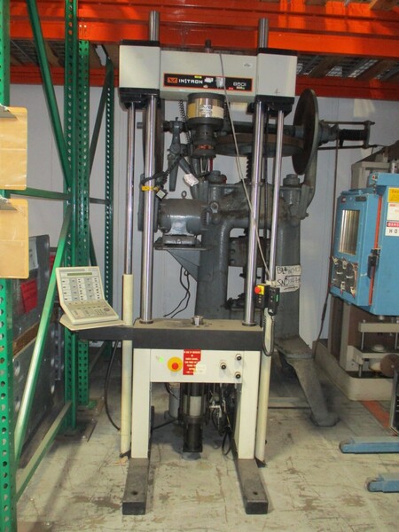 Instron #8501, Servo Hydraulic / Tension - Compression - Fatigue Test ...