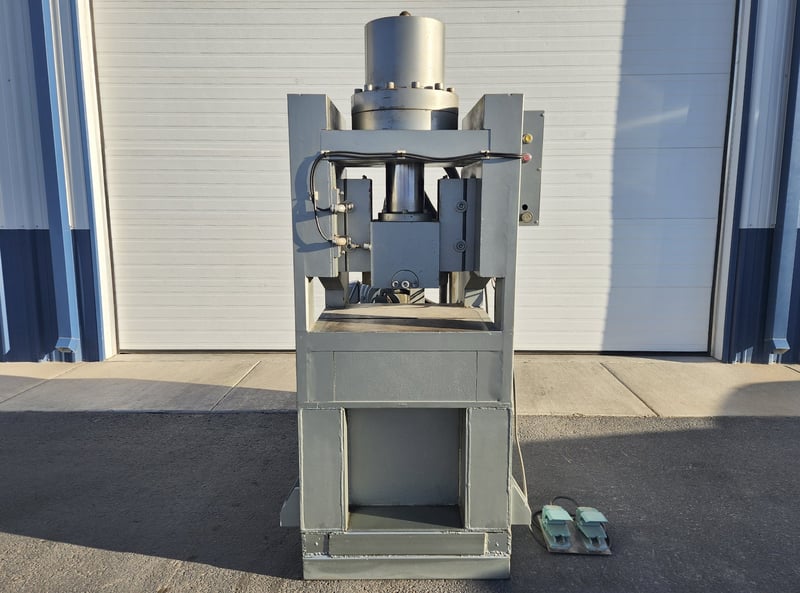 90 Ton, Chen Chang Machinery Ind Co Ltd #S/M, hydraulic press, 27" x 18 ...