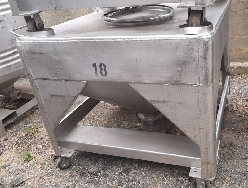 25 cu.ft., Flo-Bin, Tote Tank, Stainless Steel, 190 gallon, 45" x 46" x ...