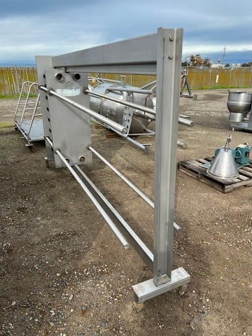 500 sq.ft., Alfa-Laval, CLIP8RH, plate heat exchanger w/divider block ...
