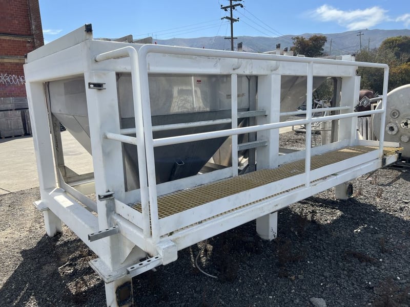 140 cu.ft. Dual Stainless Steel Hoppers, 66" x 60" x 72" deep & 66" x ...