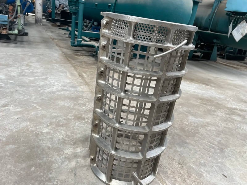 FMC, Finisher Screen Cage, 30" L, 70 lbs. for Sale | Surplus Record