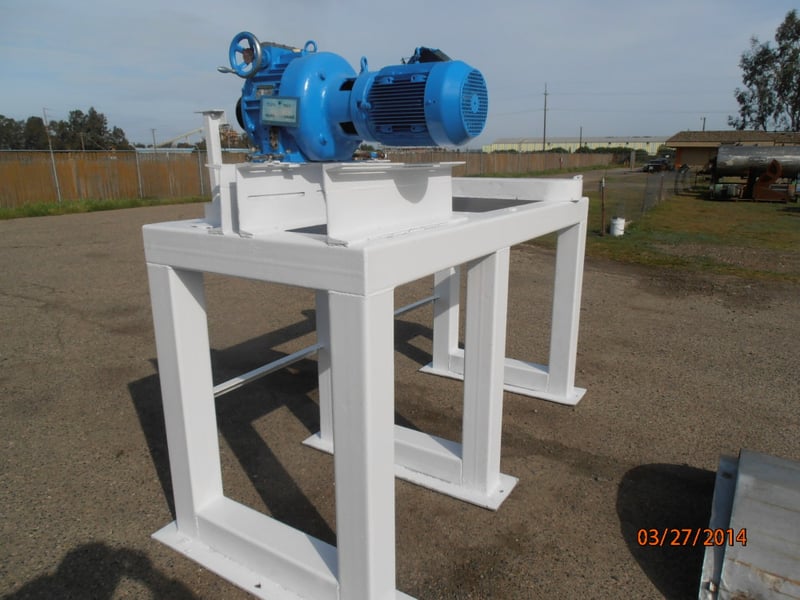 Jones, Vertical Screw Press, 6" diameter Liquid discharge, 12" width ...