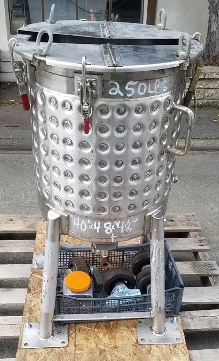 25 gallon Walker, Stainless Steel Dimple-Jacketed Tank, 17.5" diameter ...