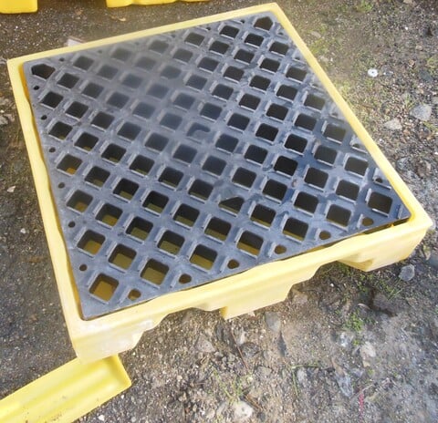 UltraTech #1321, ultra-spill pall, no drain, 1500 lbs. load capacity ...