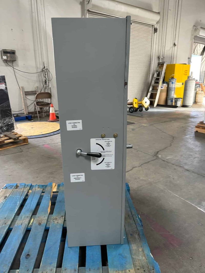 400 Amp. ASCO 7000 Series, manual transfer switch, 240 Volts, Nema 1 ...