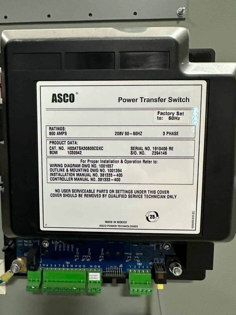 800 Amp. ASCO 300 Series, automatic transfer switch, 208 Volts, Nema 1 ...