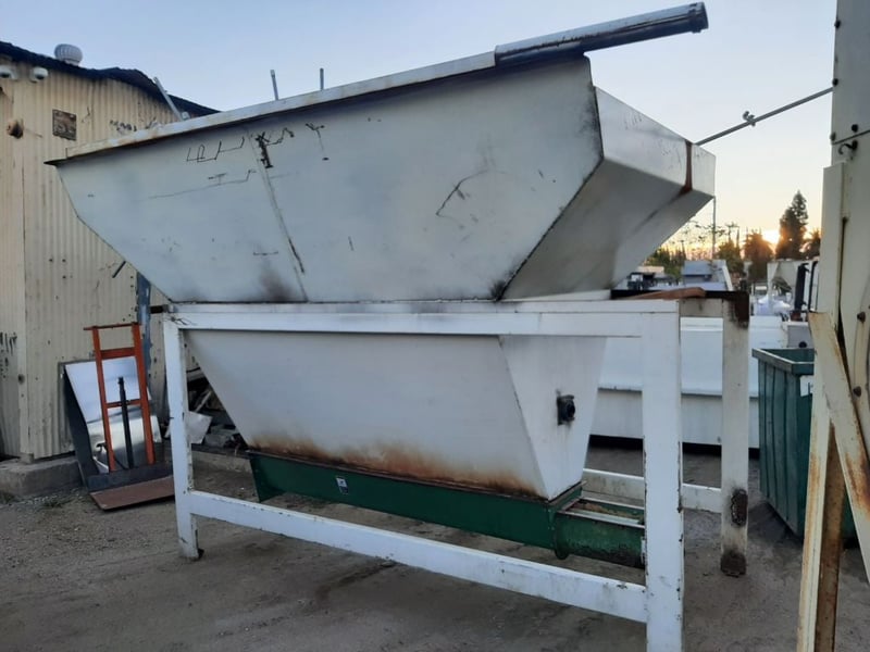 60 cu.ft. Mild Steel Dump Hopper w/Internal Screw, 99" L x 65" width x ...