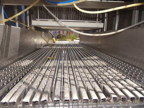 Brine Needle Injector, 25" width feed w/(25) bottom rows, 88" L table ...