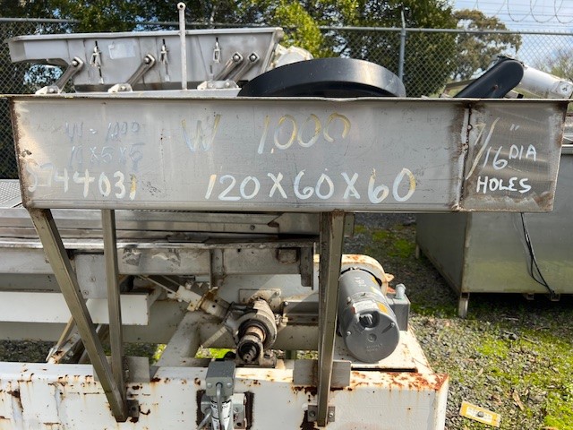 17" x 98" Stainless Steel Vibratory Screen/Feeder, 1/2" diameter ...
