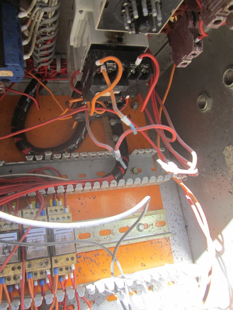 Willmes #UP4000, Bladder Press, 4000 liter, (4) drainage screens w/26.9 sq.ft., 2 HP For Sale ...