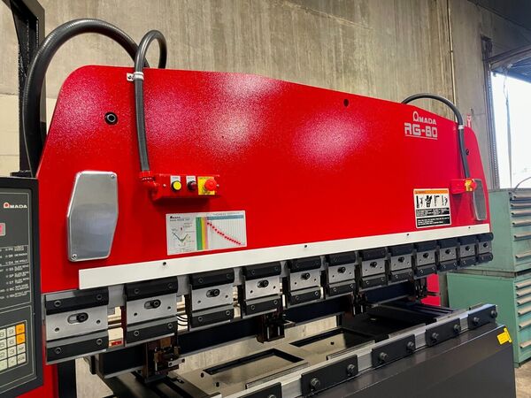 80 Ton, Amada #RG-80, hydraulic CNC press brake, NC9-EXII Control, 8' overall, 1998 for Sale ...