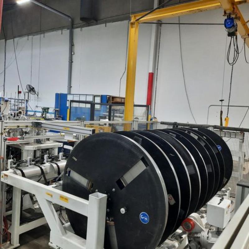 GED #Intercept-Line, horizontal insulated glass line, spacer frame ...