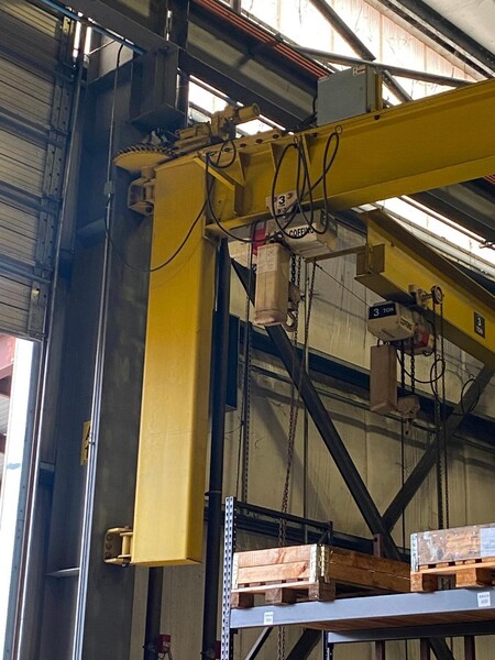 3 Ton, Jib Crane, 20' span, wall (cantilever) mount with motor driven ...