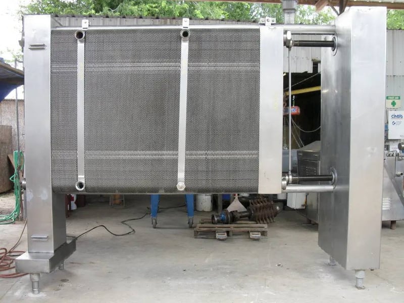 1490 sq.ft., APV, CR5, HTST Plate Heat Exchanger, (261) Stainless Steel ...