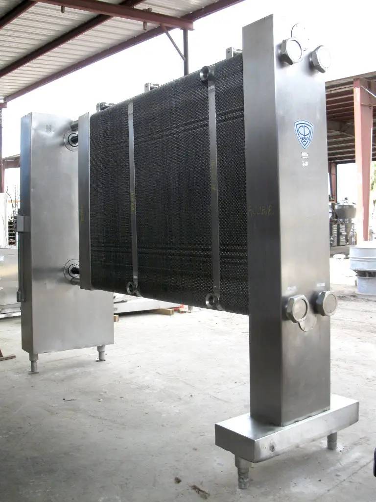 1490 sq.ft., APV, CR5, HTST Plate Heat Exchanger, (261) Stainless Steel ...